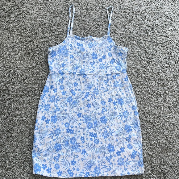 wild fable | Dresses | Wild Fable Blue And White Flower Dress | Poshmark